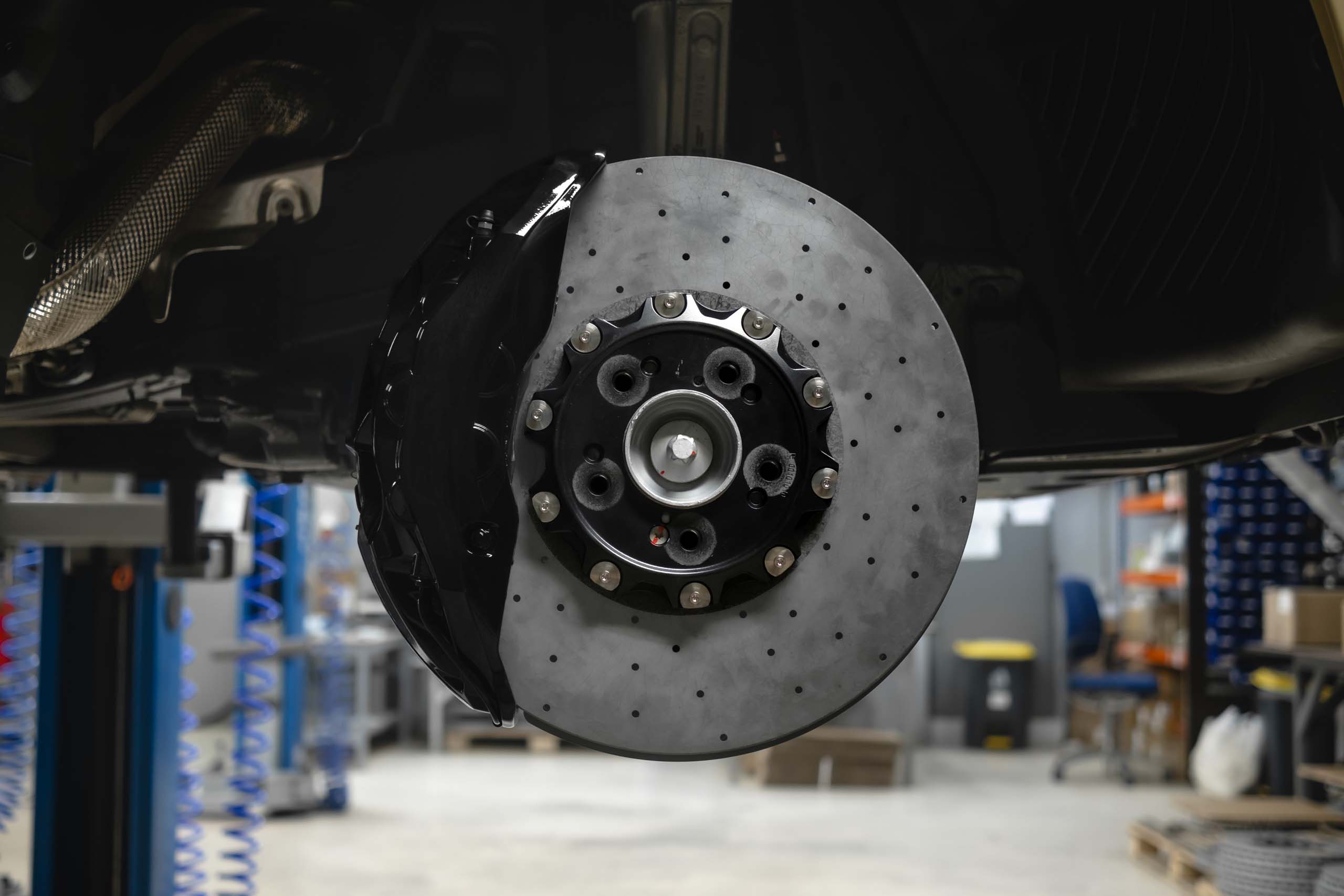 Mercedes-Benz W463.276 → Carbon ceramic brake system - TRONIK.AE